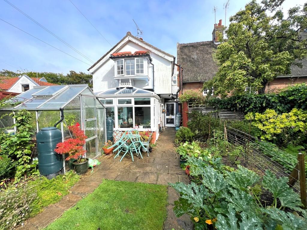 High Street, Mundesley, Norfolk 2 bed cottage - £275,000