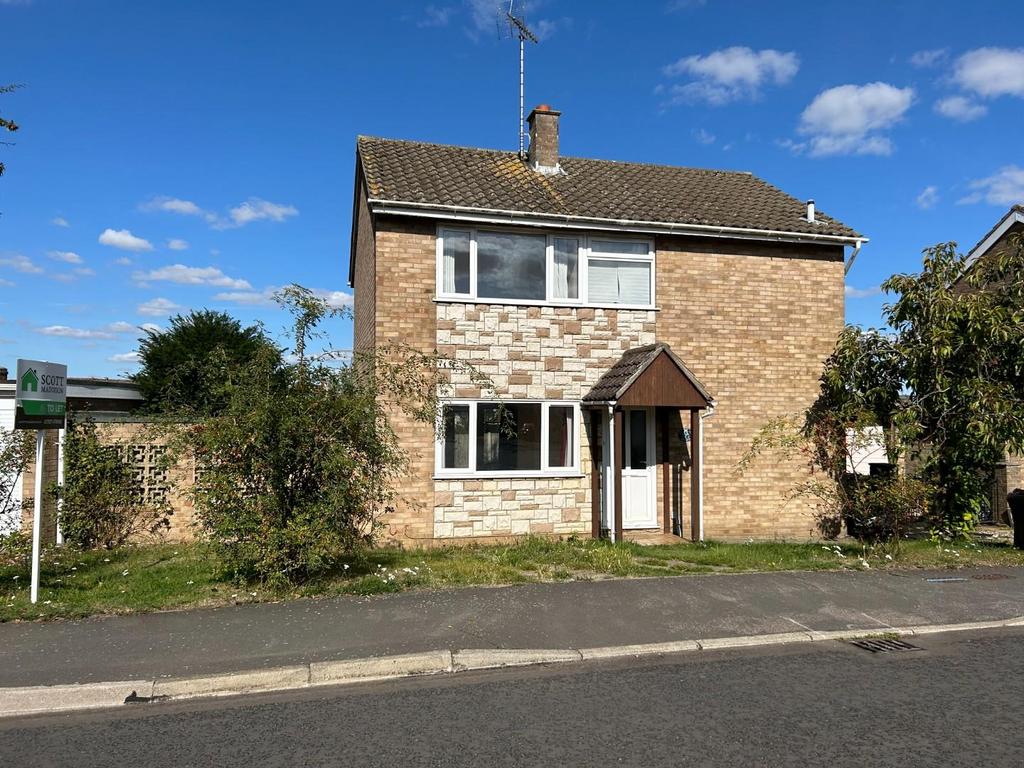 Ramsey Road, Halstead CO9 3 bed detached house - £1,450 pcm (£335 pw)