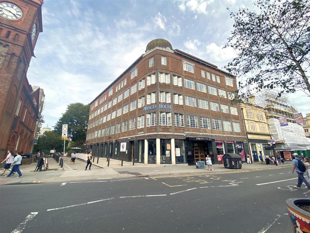 North Street, Brighton BN1 1 bed apartment - £270,000