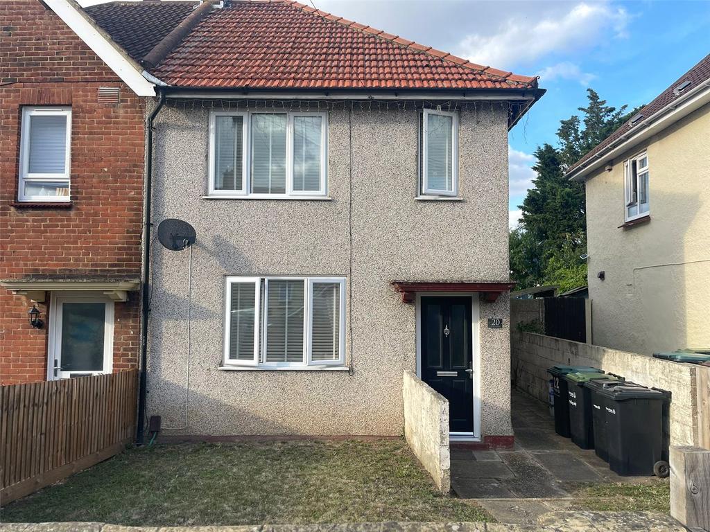 Jubilee Crescent, Gravesend, Kent, DA12 3 bed end of terrace house for ...