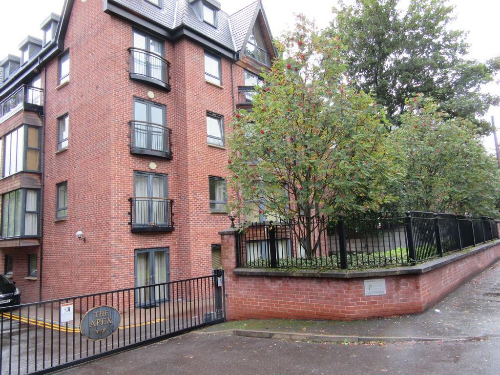 The Apex, 150 Withington Road... 2 bed flat - £1,050 pcm (£242 pw)