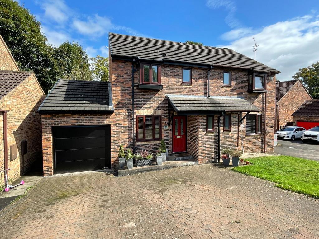 Bowden Grove, Dodworth 3 bed semi-detached house - £230,000