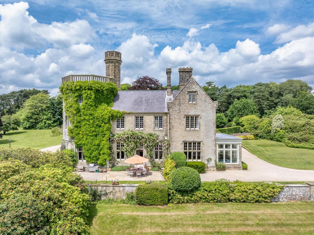 Lodsworth, Petworth, West Sussex, GU28 5 bed detached house for sale ...