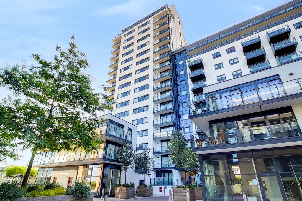 Wharf Street London SE8 2 bed apartment - £2,200 pcm (£508 pw)