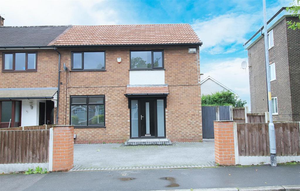 Wordsworth Road, Manchester M34 3 bed house - £200,000