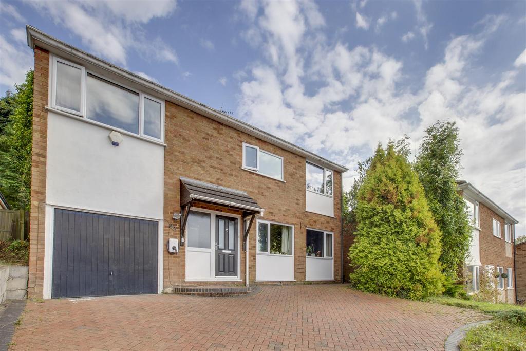Green Hill, High Wycombe HP13 4 bed detached house - £575,000