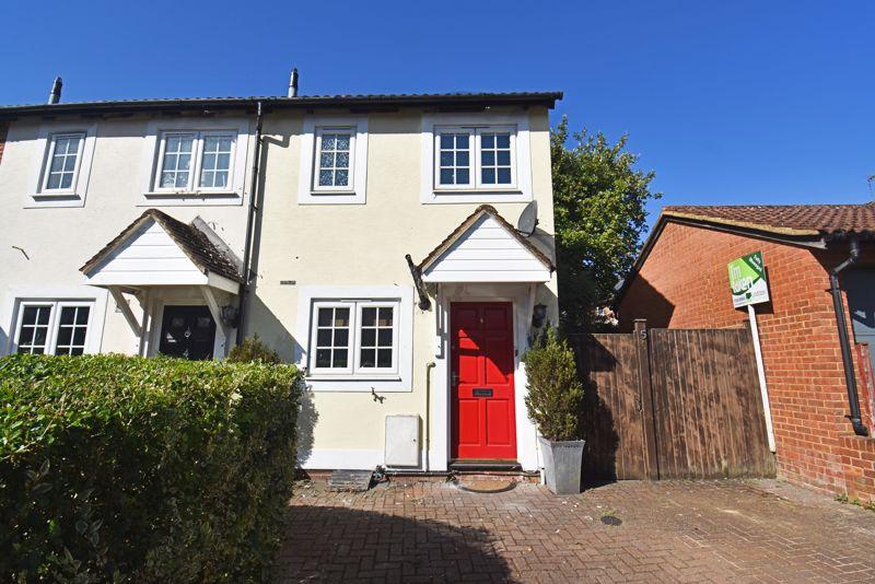 Barron Place, Basingstoke RG24 2 bed terraced house - £285,000