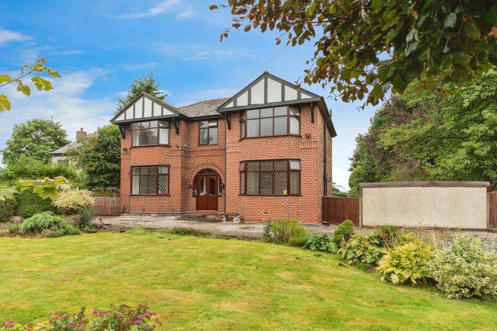 MacDonald Road, Manchester M44 4 bed detached house for sale - £900,000
