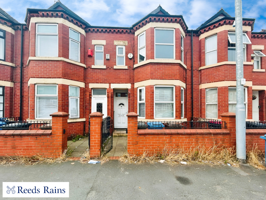 Liverpool Street, Greater Manchester M6 3 bed terraced house - £235,000