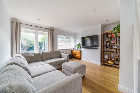 Houses for sale in Shepperton | OnTheMarket