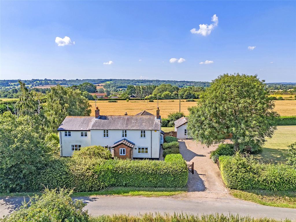 Mowden Hall Lane, Hatfield Peverel, CM3 5 bed detached house - £1,250,000