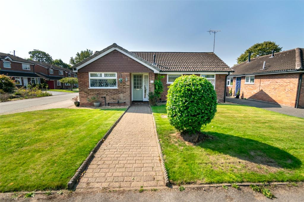 Greendale Drive, Middlewich 2 bed bungalow - £275,000