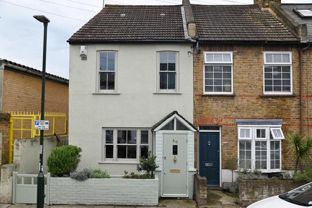 Mereway Road, Twickenham TW2 3 bed end of terrace house - £700,000