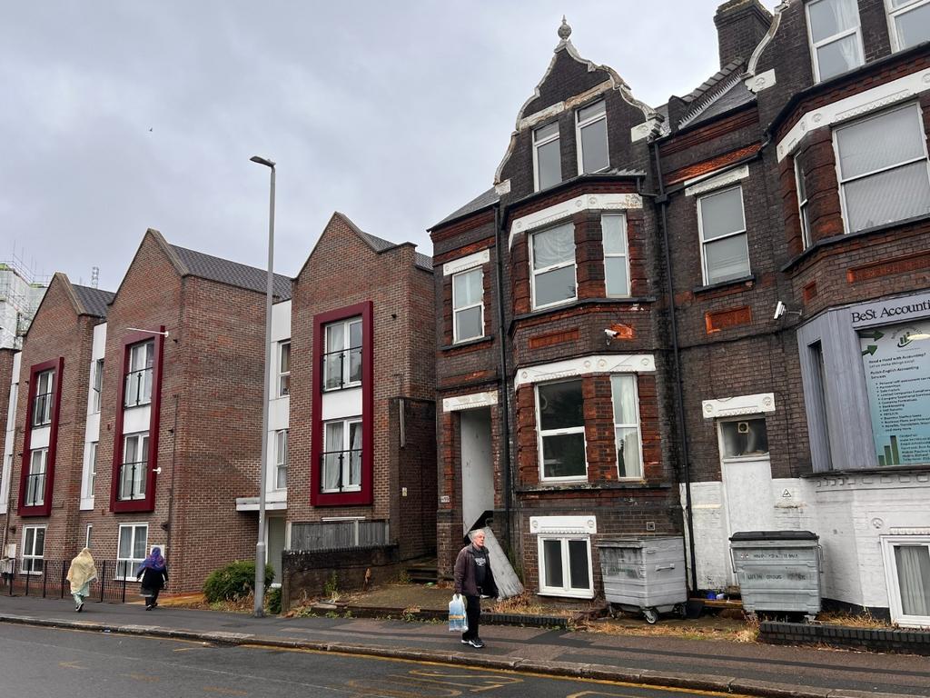 Castle Street, Luton 1 bed apartment - £80,000