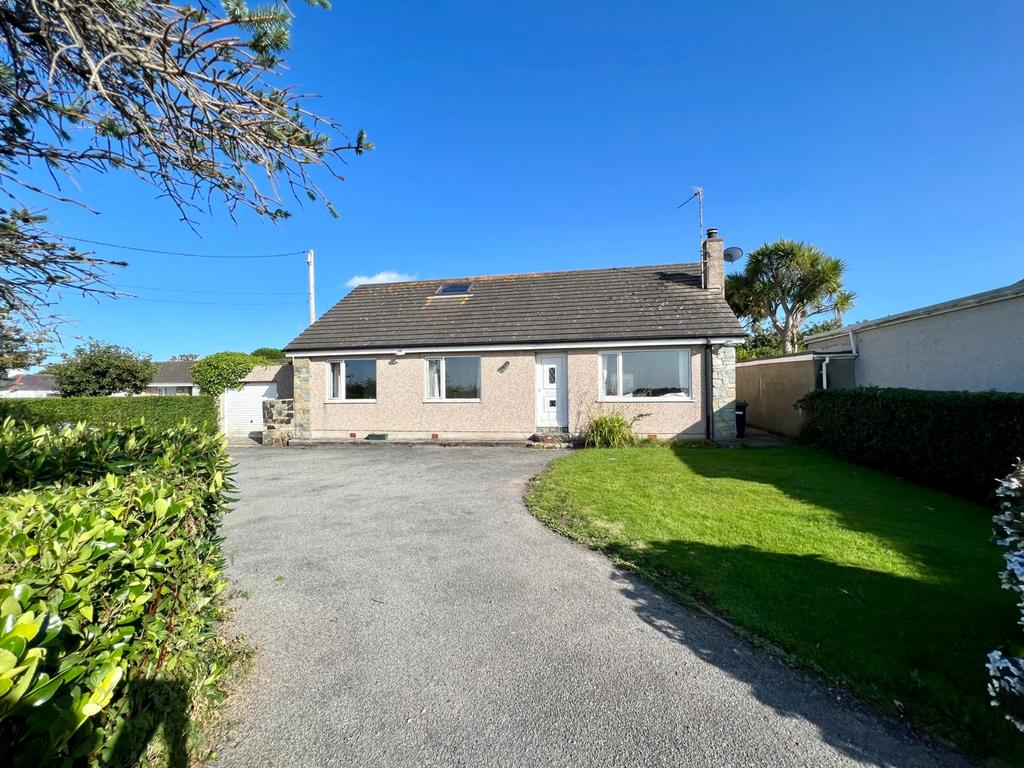 Gorad, Valley, Holyhead, Isle of... 3 bed bungalow - £395,000