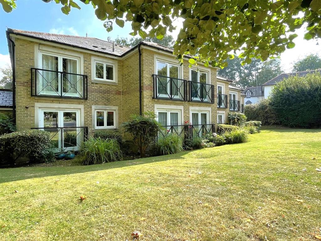 Apton Road, Bishop's Stortford CM23 1 bed apartment - £200,000
