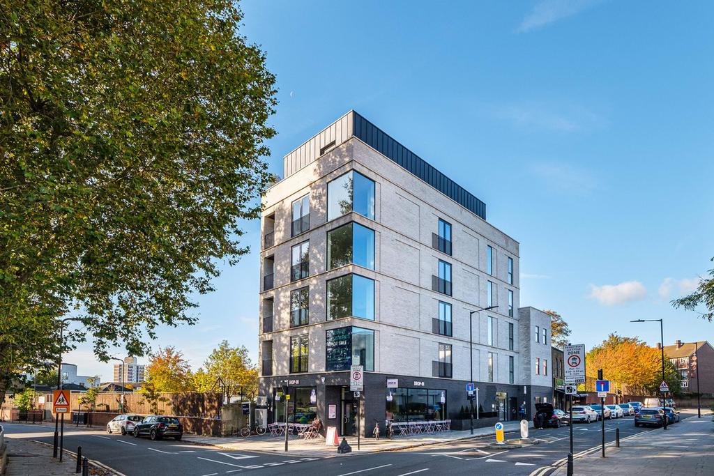 Rendlesham Road, London, E5 3 bed apartment - £900,000