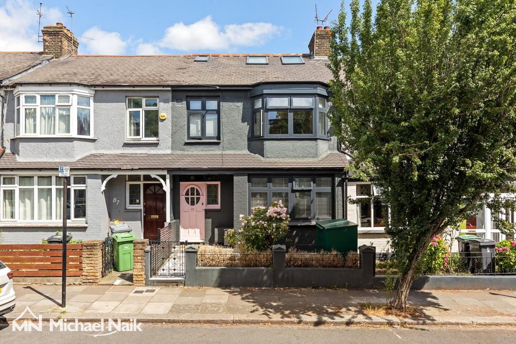 Higham Road, London N17 3 bed house - £3,200 pcm (£738 pw)