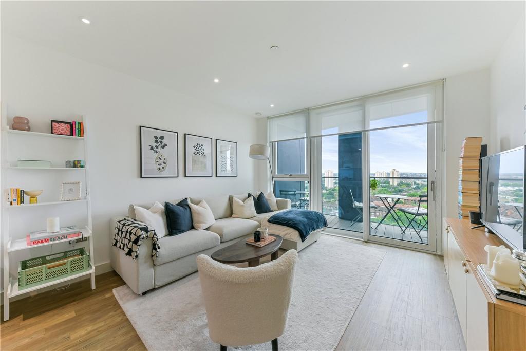 Gladwin Tower, 50 Wandsworth Road, SW8 1 bed apartment for sale - £625,000