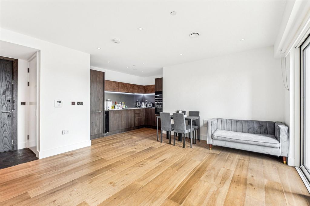 Exchange Gardens, London, SW8 1 bed apartment for sale - £685,000