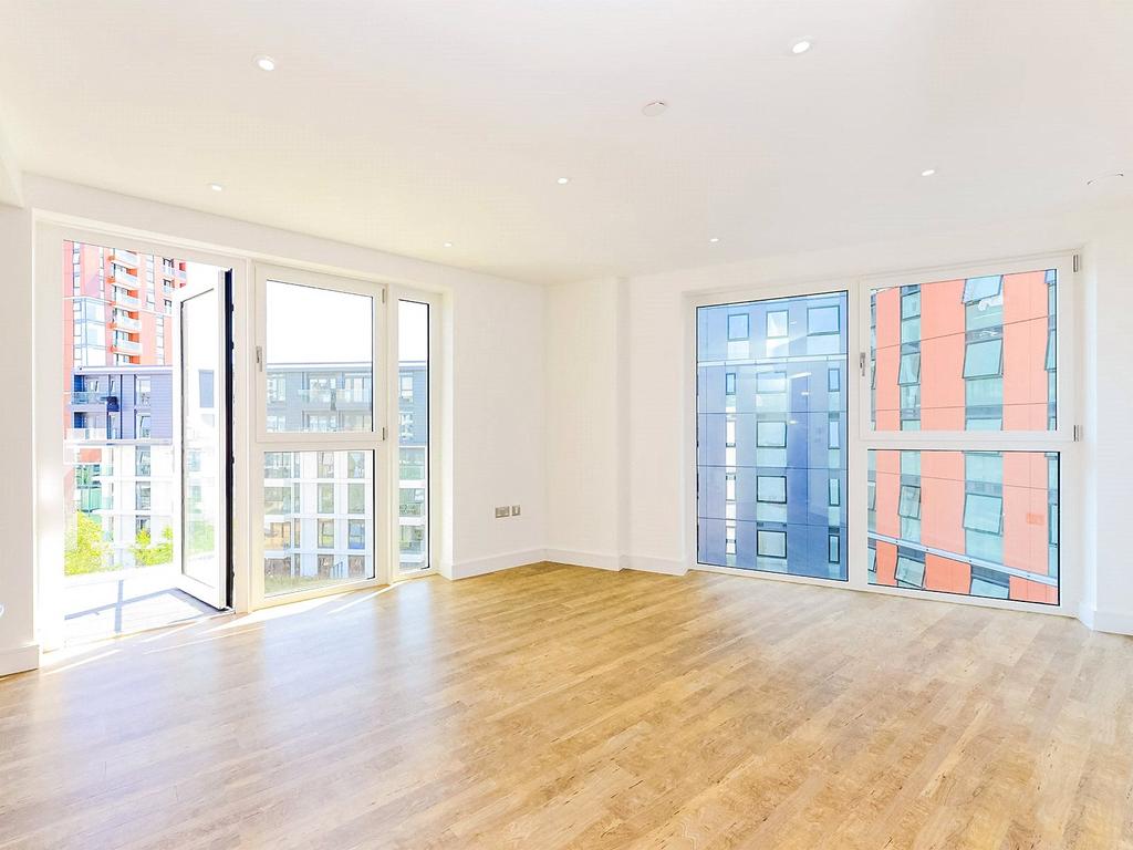Brent House, 50 Wandsworth Road, SW8 1 bed apartment for sale - £540,000