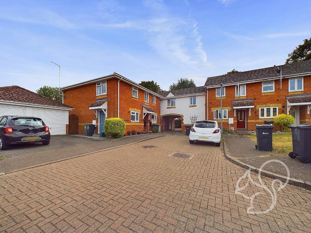 Epping Way, Witham 1 bed terraced house - £250,000