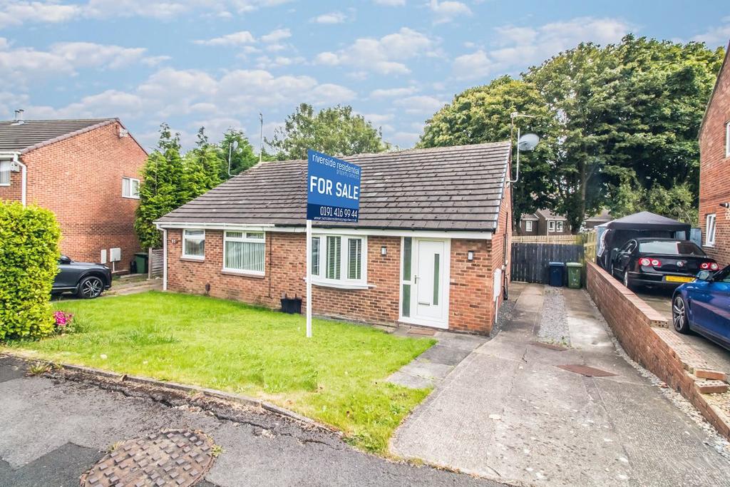 Muirfield Drive, Usworth, Washington... 2 bed bungalow - £155,000