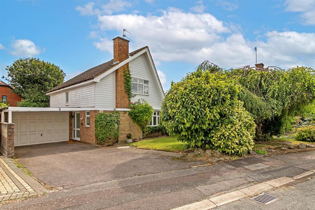 Wych Elms, Park Street, St. Albans 2 bed detached house - £625,000