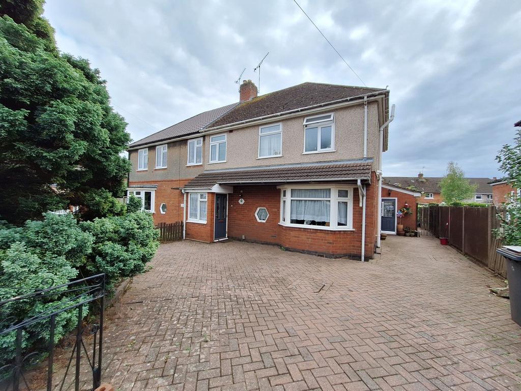 Marston Lane, Bedworth, CV12 9AB 4 bed semi-detached house - £240,000