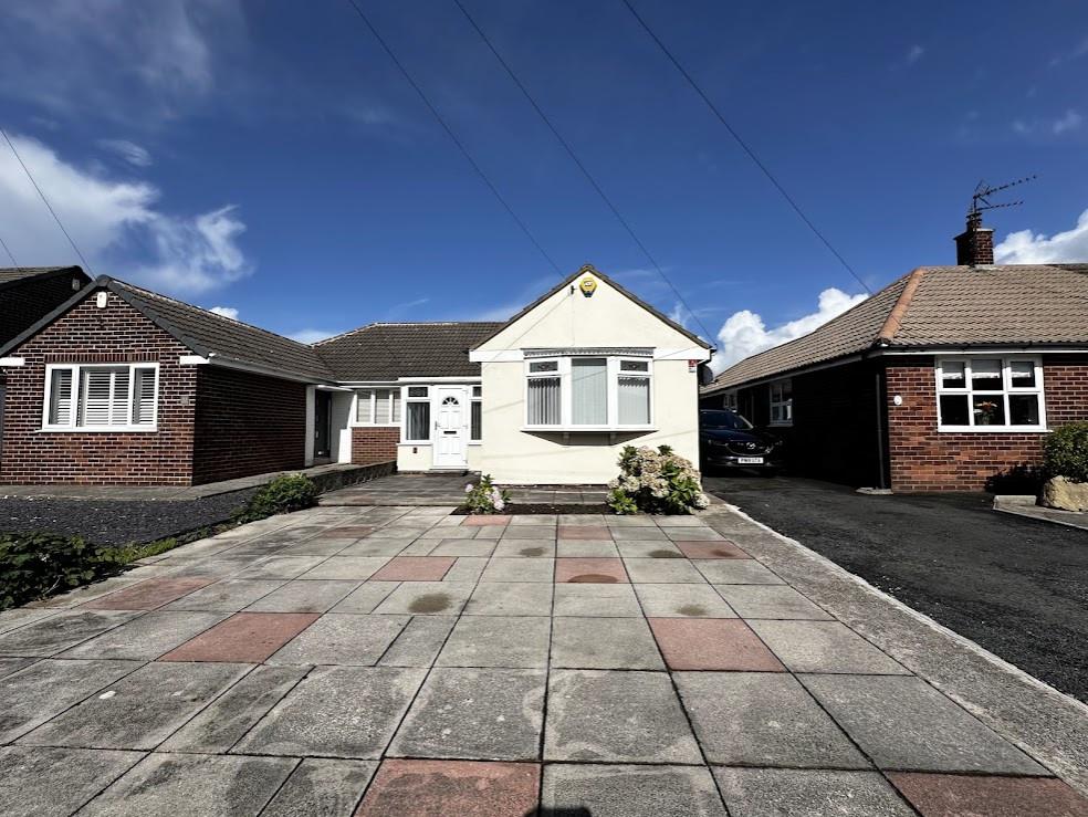 East Pines Drive, Cleveleys FY5 2 bed bungalow - £168,950