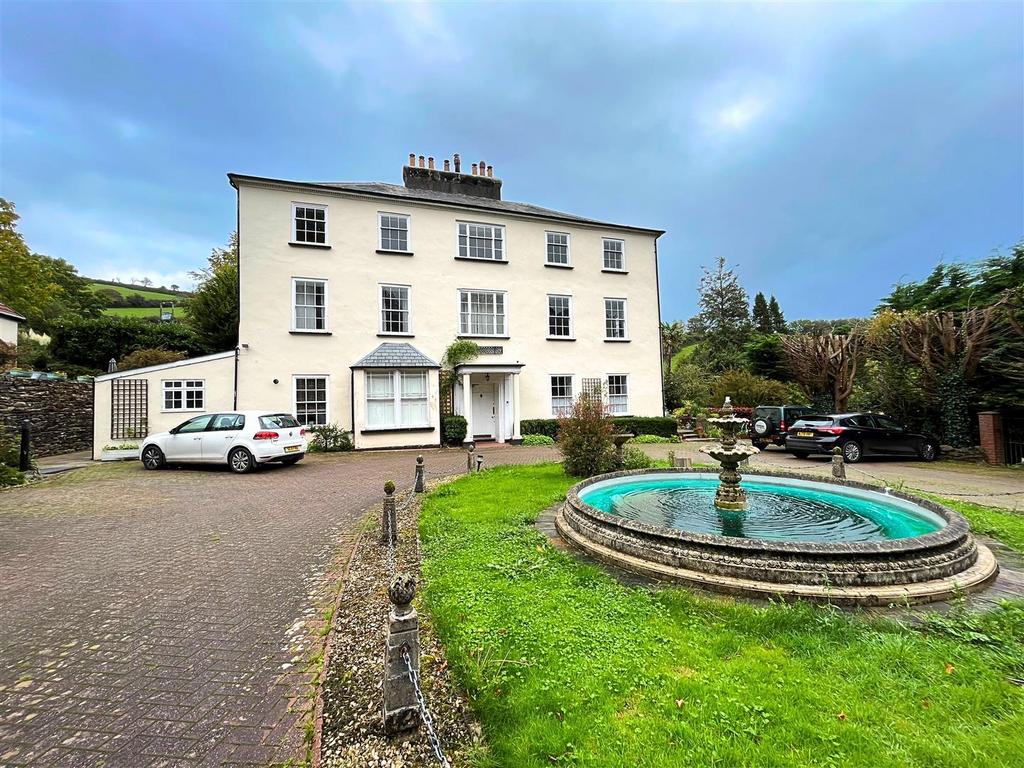 Buzzacott Manor, Devon EX34 3 bed apartment - £1,000 pcm (£231 pw)