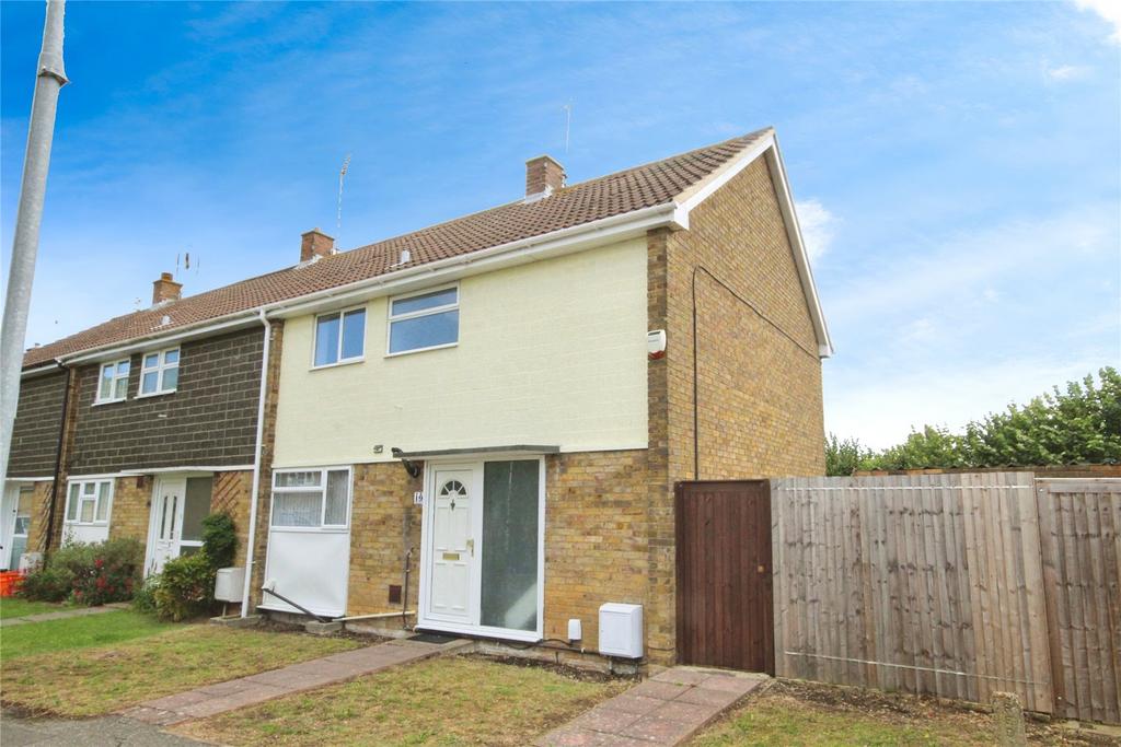 Priors East, Basildon, SS14 3 bed end of terrace house - £1,650 pcm (£ ...