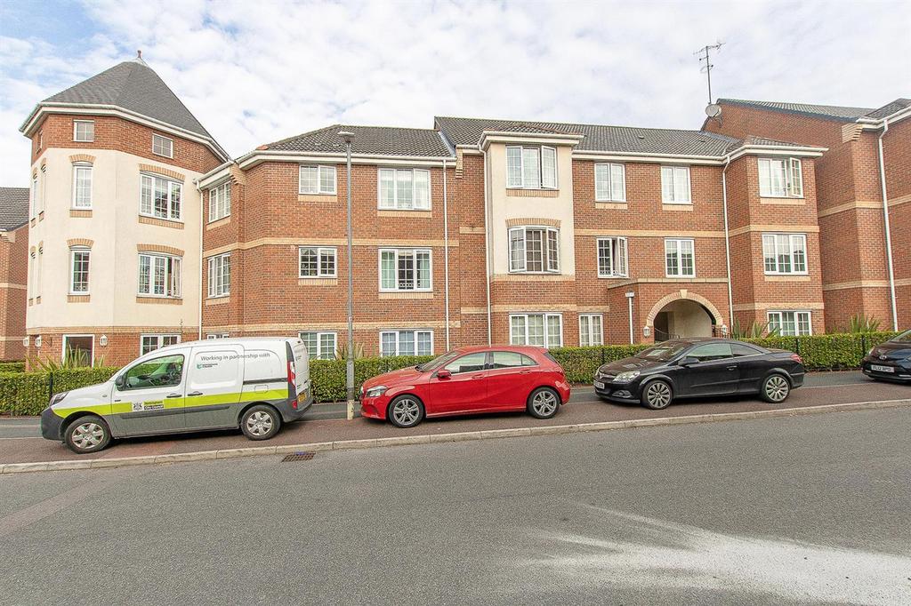 Kingswell Avenue, Nottingham NG5 2 bed apartment - £140,000