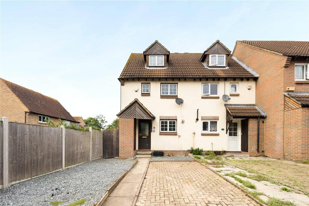 Jade Close, West Beckton, London, E16 3 bed end of terrace house - £ ...