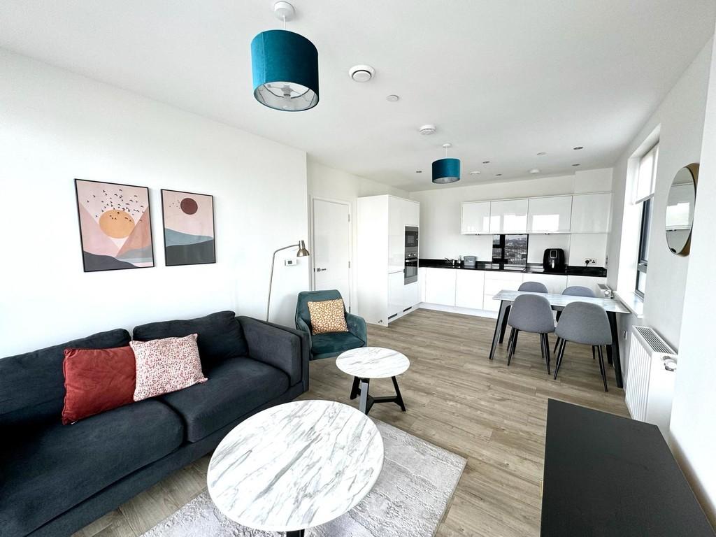 at Manchester, 177 Viscount House, 8... 2 bed apartment to rent - £ ...