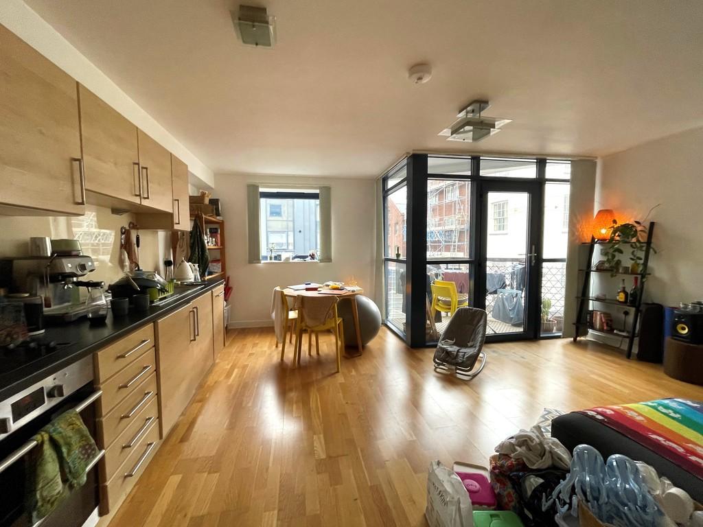 Smythen Street, Exeter EX1 2 bed apartment to rent - £1,150 pcm (£265 pw)