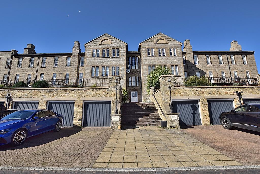 Hulse House, Richmond 2 bed apartment - £212,500