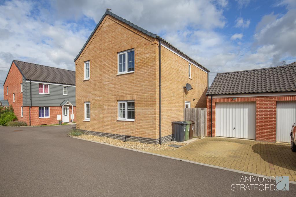 Joy Place, Hethersett 3 bed detached house - £325,000