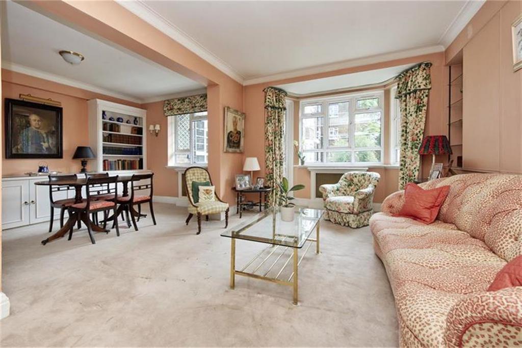 Marlborough Court, Pembroke Road... 4 bed flat for sale - £1,400,000