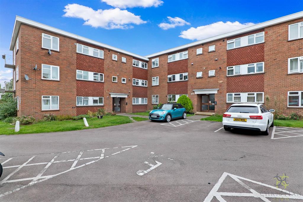 Waterside, Evesham WR11 2 bed apartment - £149,950