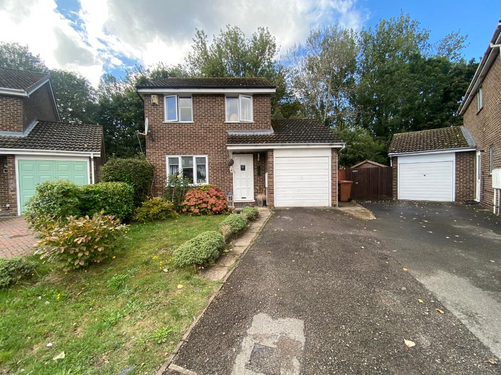 Fishers Close, Little Billing... 3 bed detached house - £260,000