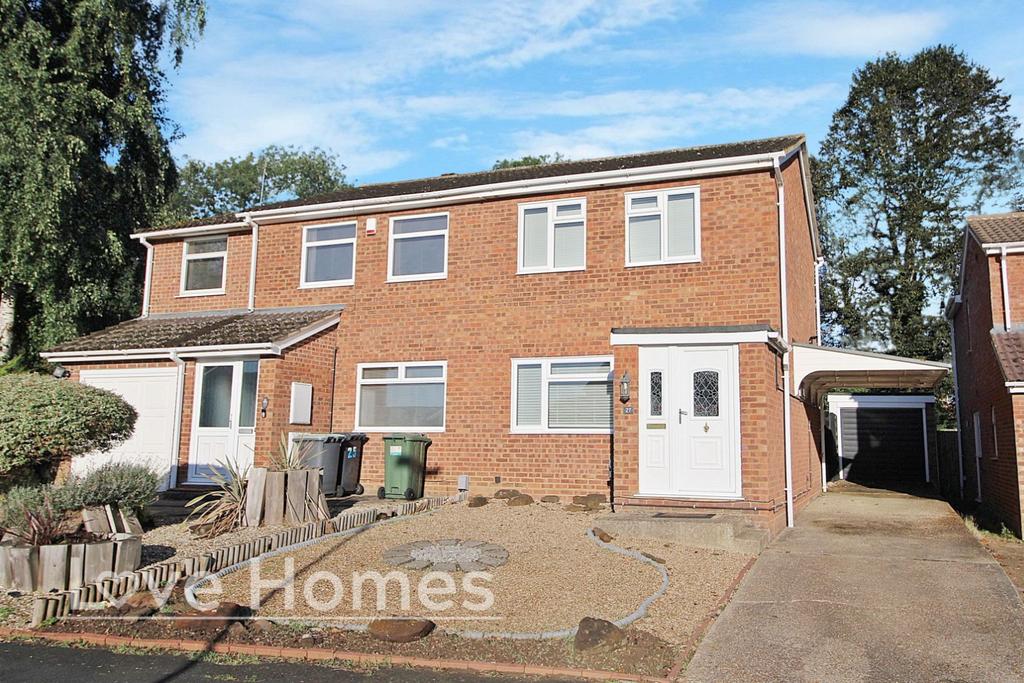 Larkway, Flitwick 2 bed semi-detached house - £325,000