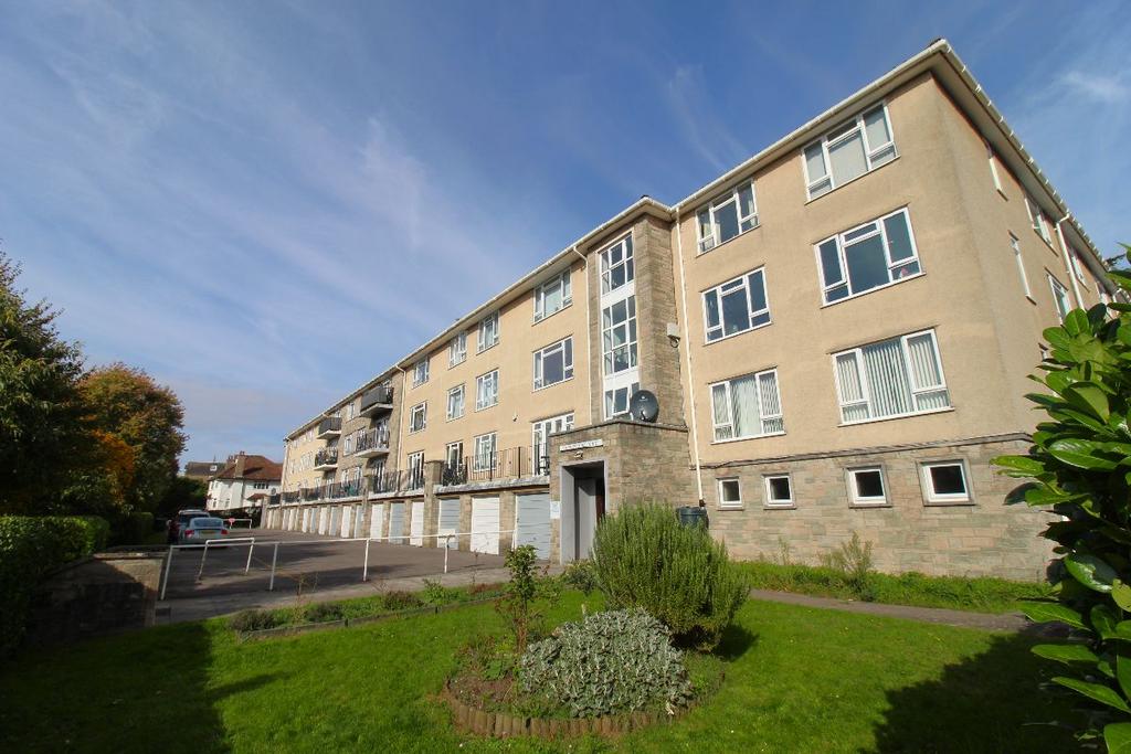 Knightstone Court, Weston-super-Mare 2 bed flat - £110,000