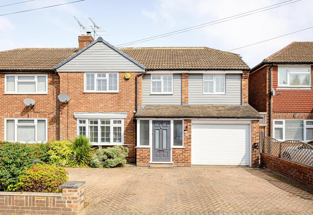 Manston Drive, Bishop's Stortford... 5 bed detached house - £625,000
