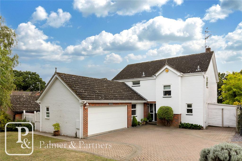 Fernlea, Braiswick, Colchester... 4 bed detached house - £675,000