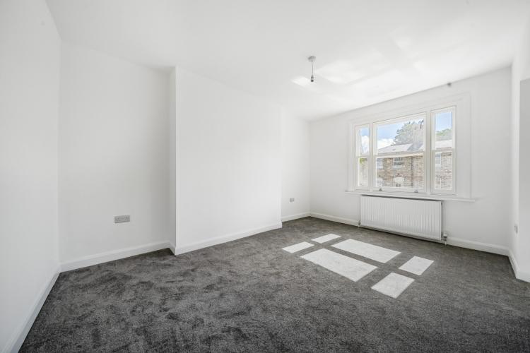 Bennett Park London SE3 2 bed apartment - £1,650 pcm (£381 pw)