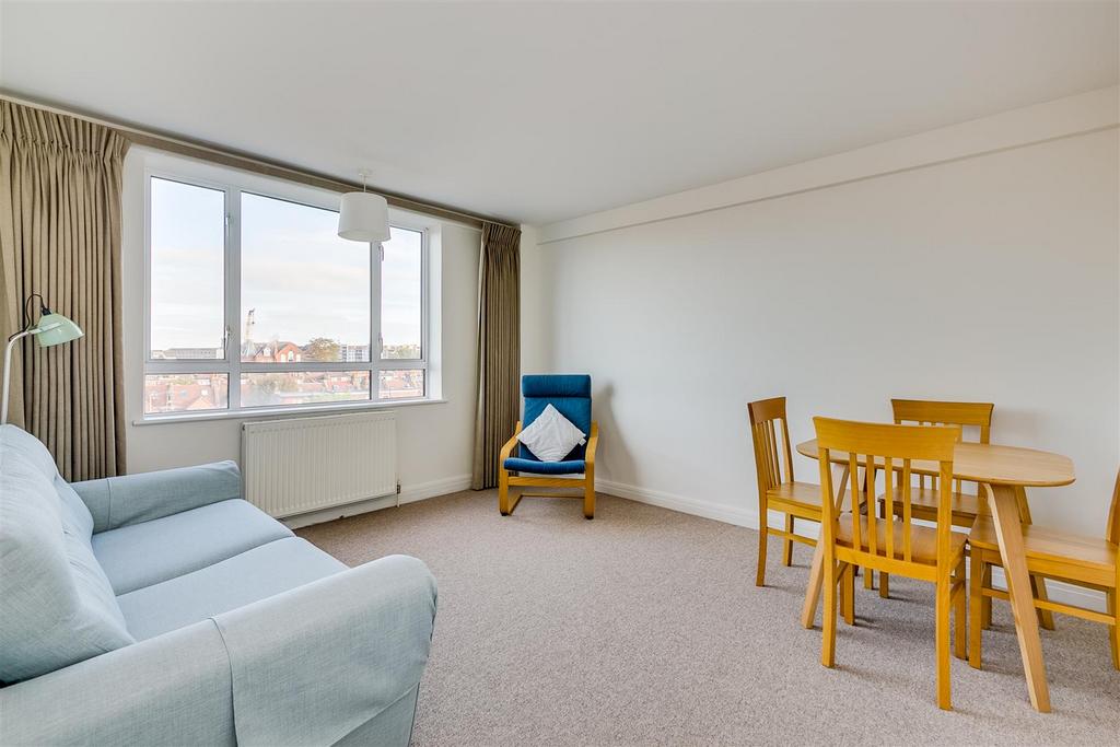Ormsby Lodge, The Avenue, W4 1 bed flat - £1,575 pcm (£363 pw)