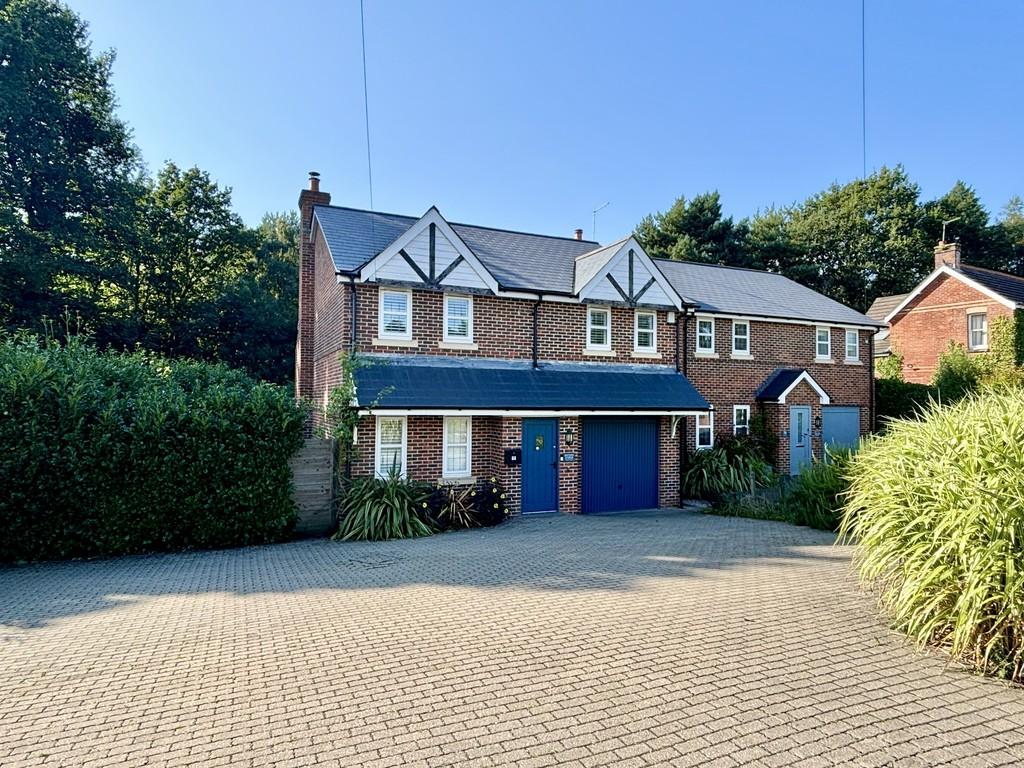 York Road, Broadstone 4 bed detached house - £575,000
