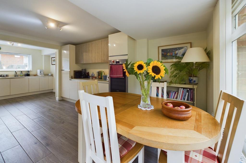 Abbeygate, Thetford, IP24 4 bed detached house - £375,000