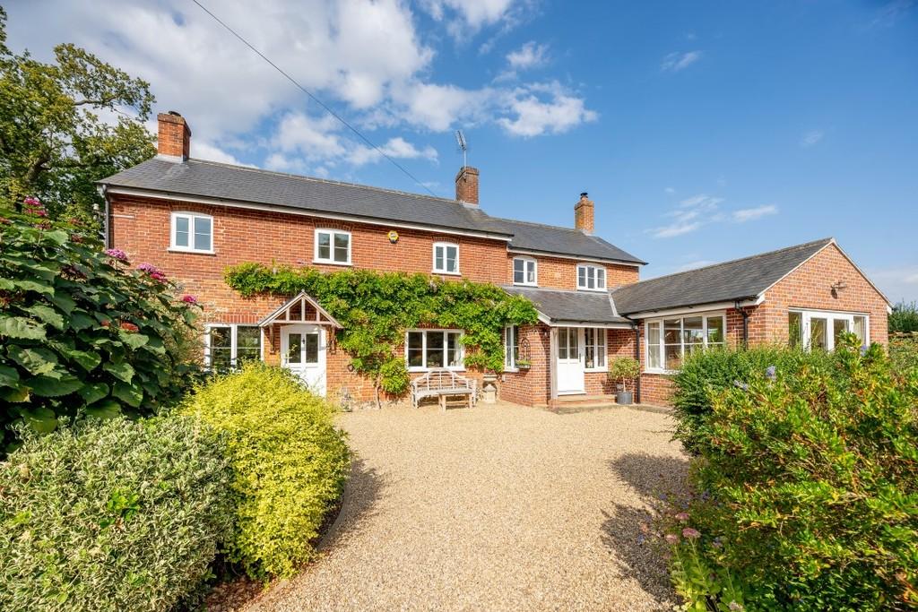 Horning 4 bed detached house for sale - £900,000